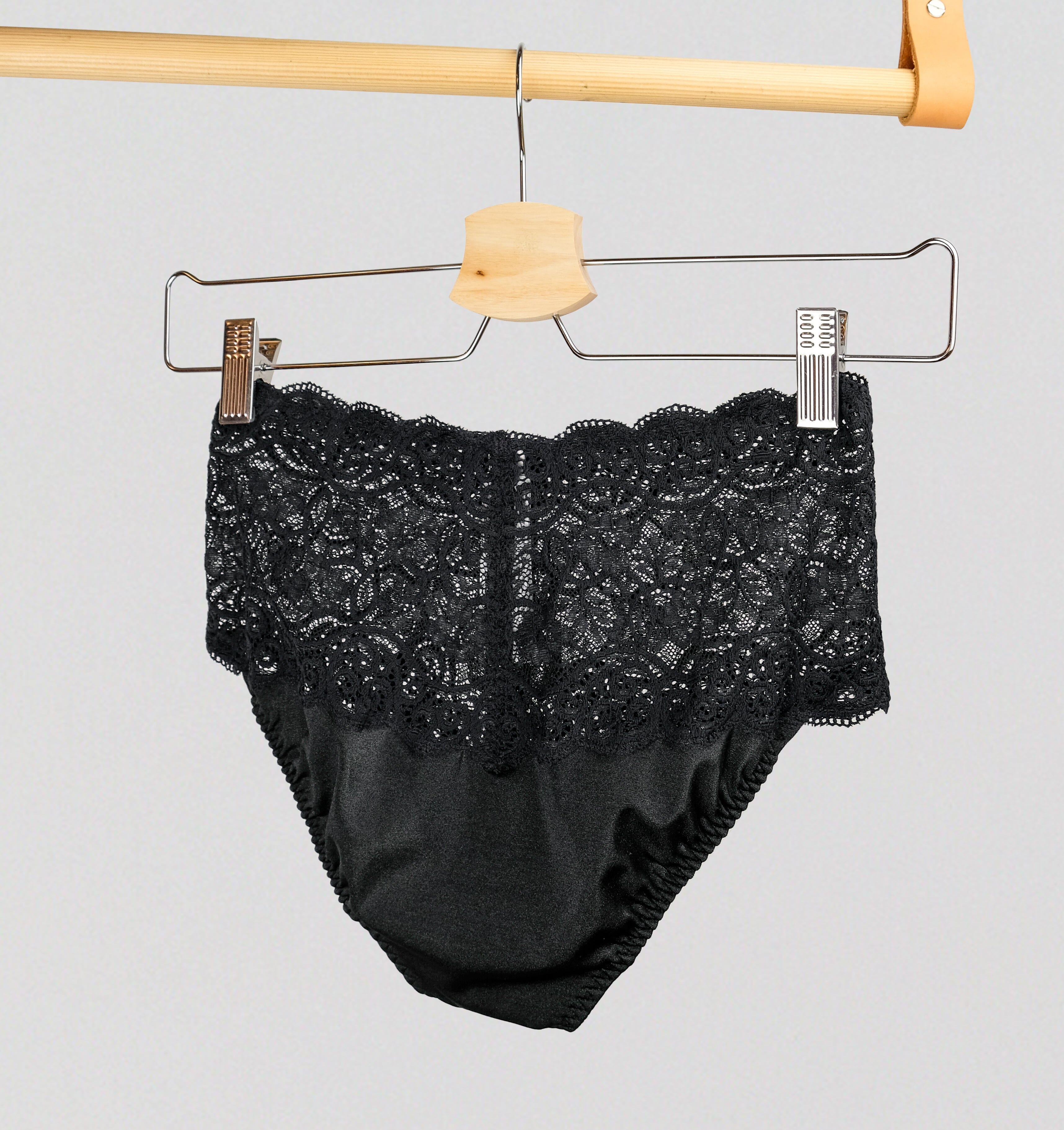 Scalloped lace band brief [Black] – The Pantry Underwear
